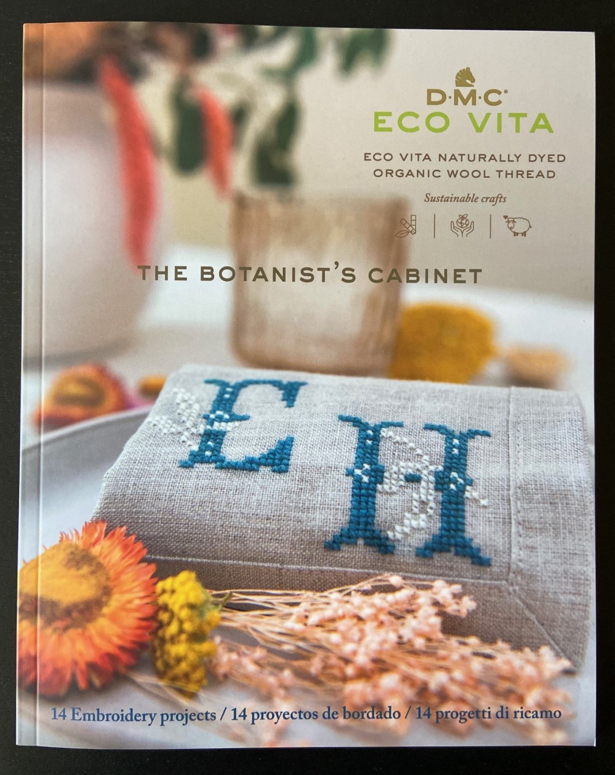 The Botanist´s Cabinet - mønsterbog fra DMC - Mønsterbøger - Ulla Falk